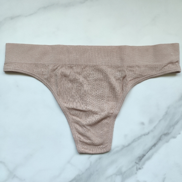 Soma | Intimates & Sleepwear | Nwt Soma Seamless Aloe Ribbed Thong ...